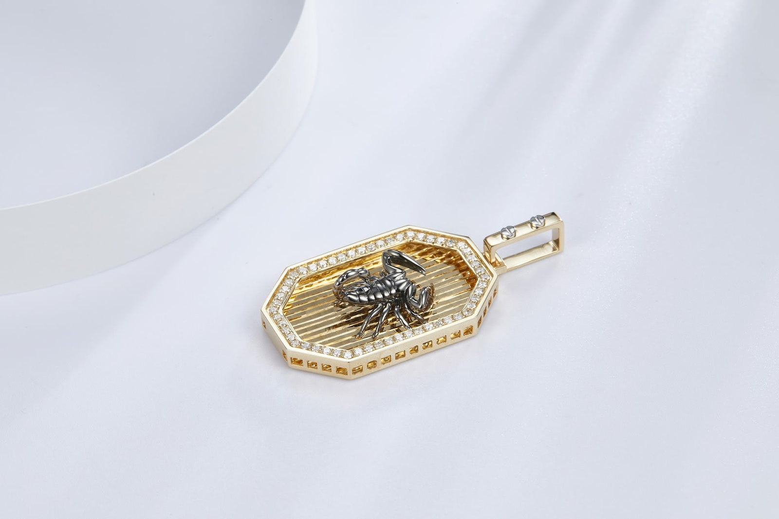 Custom Hip Hop Jewelry Design – Iceberg Diamonds at Boulevard Mall