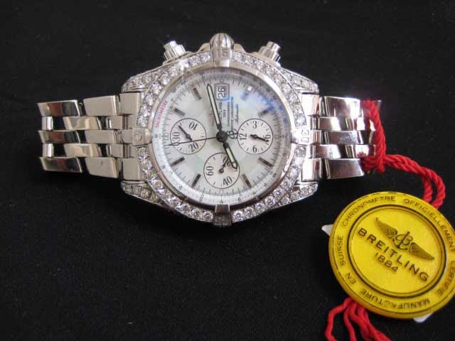 Custom Jewelry Design – Iceberg Diamonds at Boulevard Mall